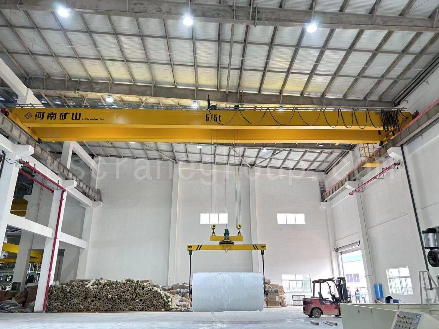 Kraner til håndtering av foreldreruller med høy ytelse: sikrer sikker ...